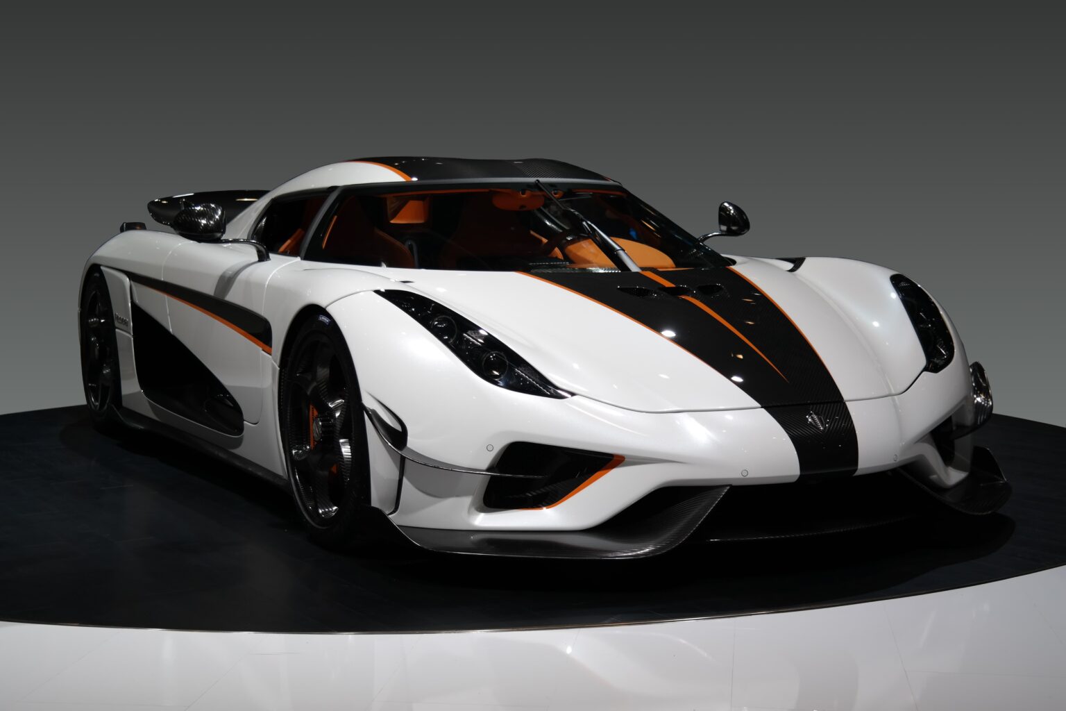 Top 10 Fastest Car in the World 2024