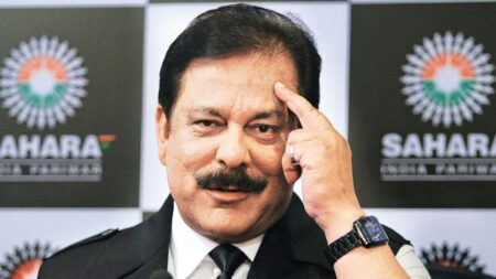 Subrata Roy Net Worth 2025, Age, Height, Wife and Family